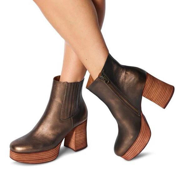 Kork-Ease | Shoes | Korkease Baylie Metallic Leather Platform Heeled ...